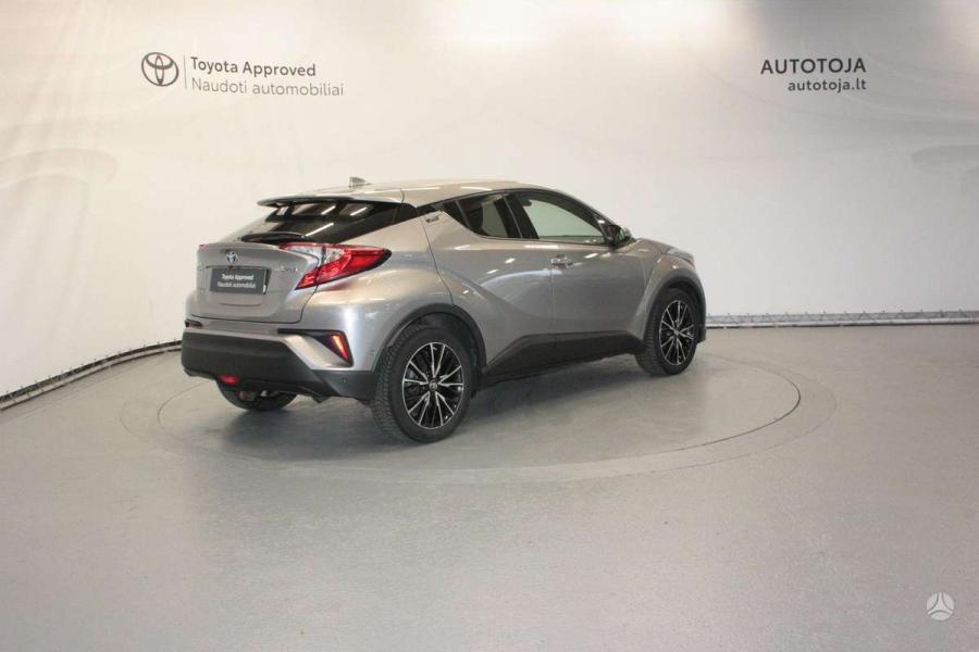 Pelēks Toyota C-HR 2020 Kauņa, ar dzinēja tilpumu 1.80 L un nobraukumu 123 tūkst. km par 21500 €, foto 3 vietnē AUTOMOTO.COM.LV