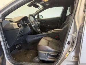 Pelēks Toyota C-HR 2020 Kauņa, ar dzinēja tilpumu 1.80 L un nobraukumu 123 tūkst. km par 21500 €, foto 12 vietnē AUTOMOTO.COM.LV