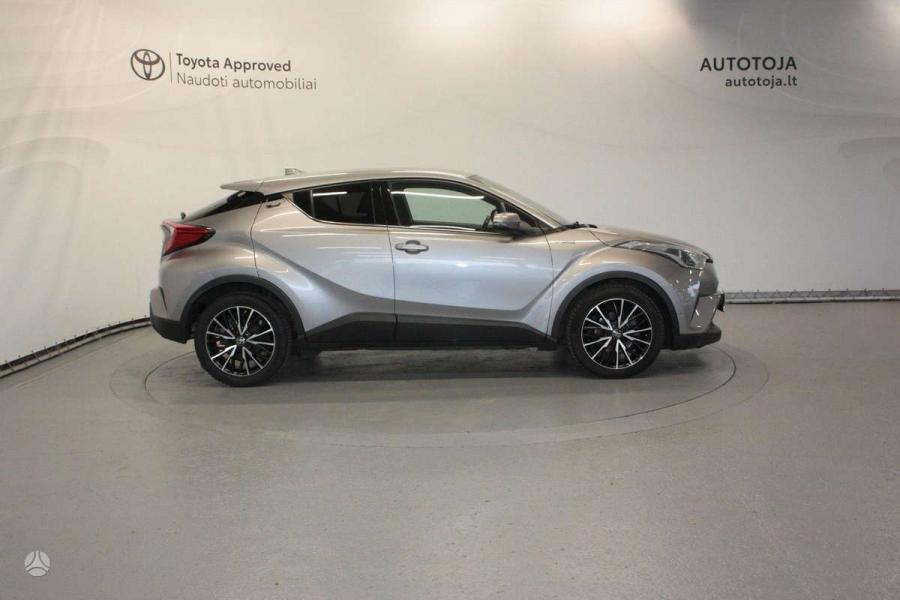 Pelēks Toyota C-HR 2020 Kauņa, ar dzinēja tilpumu 1.80 L un nobraukumu 123 tūkst. km par 21500 €, foto 17 vietnē AUTOMOTO.COM.LV