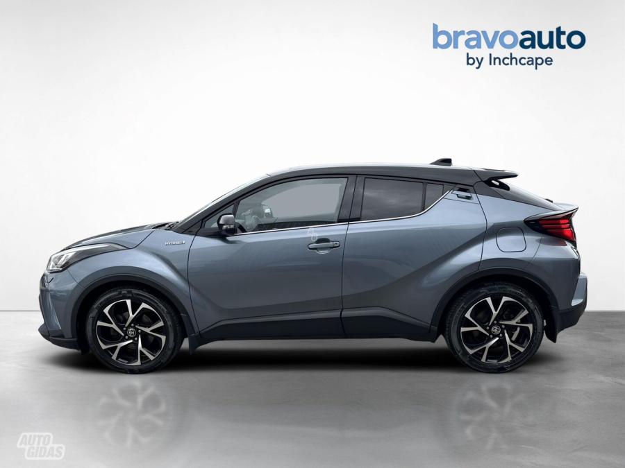 Серый Тойота C-HR 2020 в Каунас, объемом двигателя 1.80 л и пробегом 83 тыс. км за 20992 €, фото 3 на AUTOMOTO.COM.LV