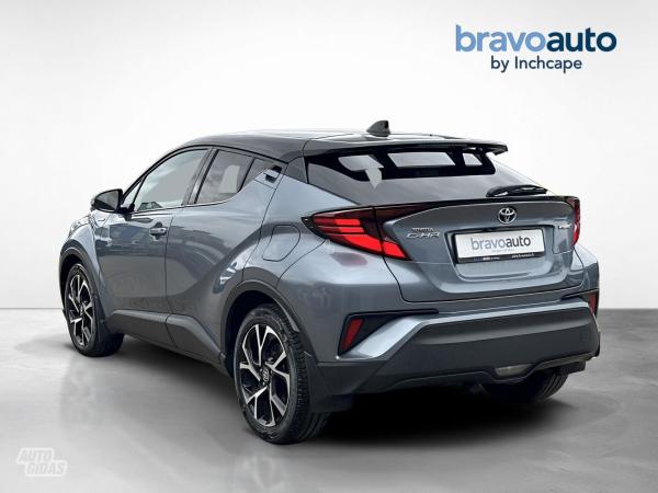 Grey Toyota C-HR 2020 in Kaunas, with an engine capacity of 1.80 L and mileage of 83 thousand km for 20992 €, photo 4 on AUTOMOTO.COM.LV