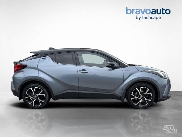 Grey Toyota C-HR 2020 in Kaunas, with an engine capacity of 1.80 L and mileage of 83 thousand km for 20992 €, photo 7 on AUTOMOTO.COM.LV