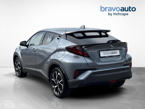 Grey Toyota C-HR 2020 in Kaunas, with an engine capacity of 1.80 L and mileage of 89 thousand km for 20992 €, photo 4 on AUTOMOTO.COM.LV