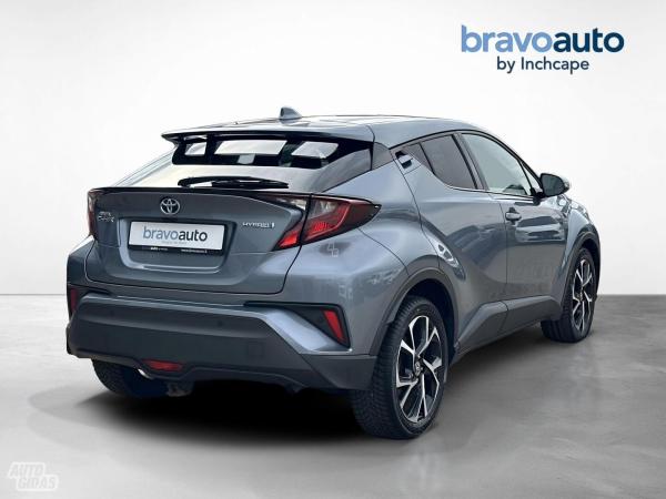 Grey Toyota C-HR 2020 in Kaunas, with an engine capacity of 1.80 L and mileage of 89 thousand km for 20992 €, photo 6 on AUTOMOTO.COM.LV