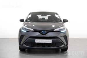 Серый Тойота C-HR 2021 в Рига, объемом двигателя 1.80 л и пробегом 63 тыс. км за 20900 €, фото 3 на AUTOMOTO.COM.LV
