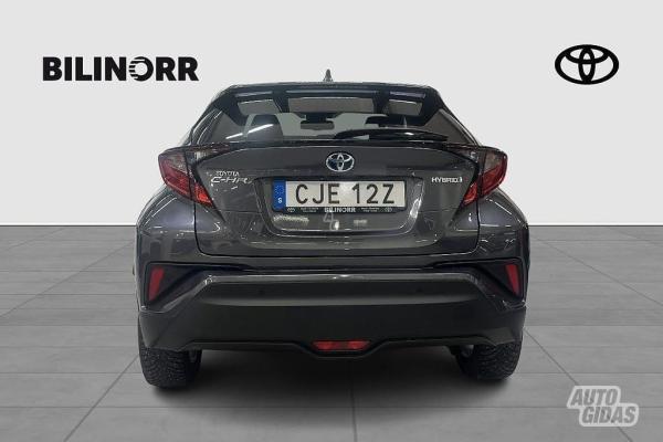 Grey Toyota C-HR 2021 in Kaunas, with an engine capacity of 0.00 L and mileage of 81 thousand km for 26039 €, photo 5 on AUTOMOTO.COM.LV