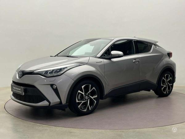 Серый Тойота C-HR 2021 в Паневежис, объемом двигателя 1.80 л и пробегом 40 тыс. км за 22990 €, фото 1 на AUTOMOTO.COM.LV
