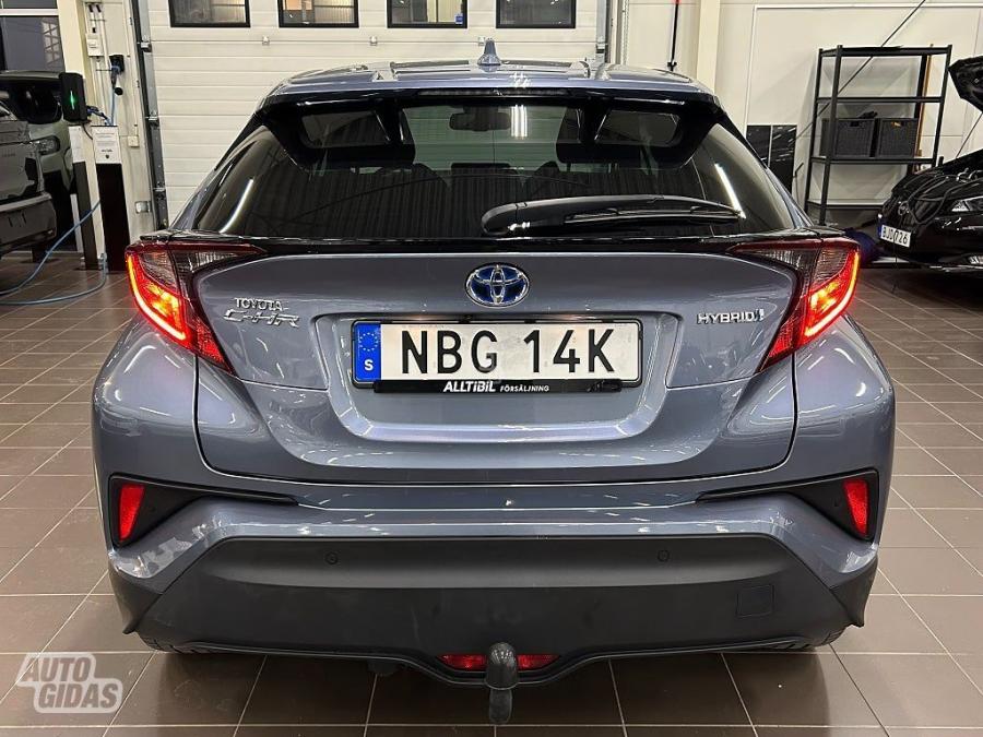 Grey Toyota C-HR 2021 in Kaunas, with an engine capacity of 0.00 L and mileage of 78 thousand km for 24889 €, photo 5 on AUTOMOTO.COM.LV