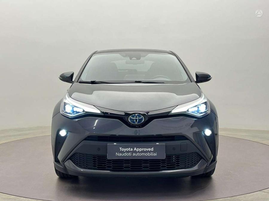 Серый Тойота C-HR 2021 в Паневежис, объемом двигателя 1.80 л и пробегом 44 тыс. км за 23790 €, фото 35 на AUTOMOTO.COM.LV