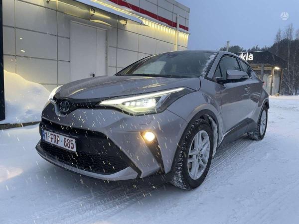 Pelēks Toyota C-HR 2021 Viļņa, ar dzinēja tilpumu 2.00 L un nobraukumu 29 tūkst. km par 20999 €, foto 3 vietnē AUTOMOTO.COM.LV