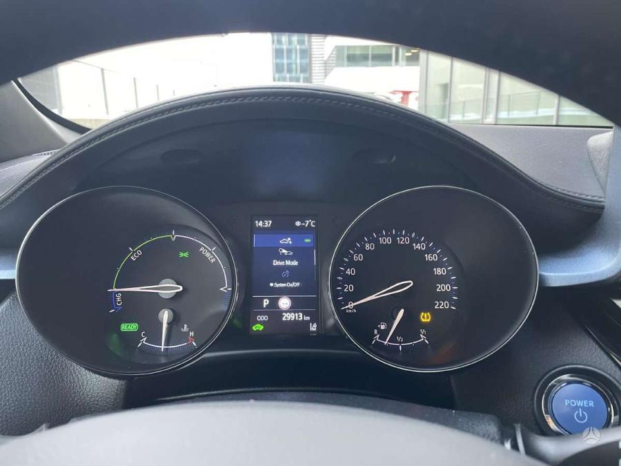 Серый Тойота C-HR 2021 в Вильнюс, объемом двигателя 1.99 л и пробегом 29 тыс. км за 20999 €, фото 31 на AUTOMOTO.COM.LV