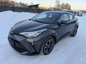 Pelēks Toyota C-HR 2021 Viļņa, ar dzinēja tilpumu 1.80 L un nobraukumu 99 tūkst. km par 19900 €, foto  vietnē AUTOMOTO.COM.LV