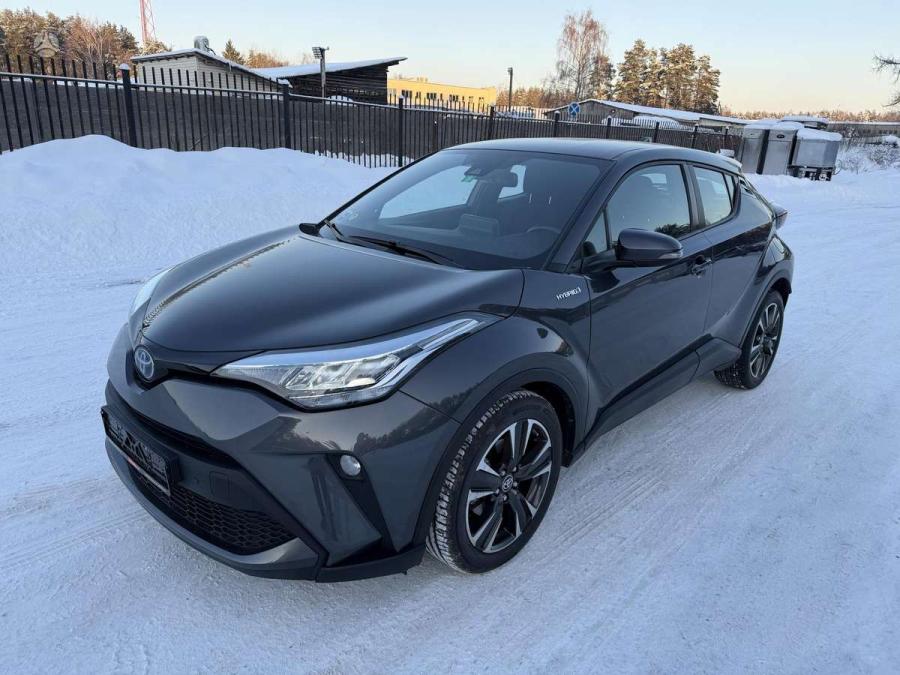 Grey Toyota C-HR 2021 in Vilnius, with an engine capacity of 1.80 L and mileage of 99 thousand km for 19900 €, photo 9 on AUTOMOTO.COM.LV