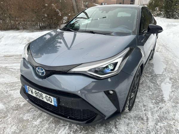 Серый Тойота C-HR 2021 в Вильнюс, объемом двигателя 1.80 л и пробегом 190 тыс. км за 18900 €, фото 1 на AUTOMOTO.COM.LV