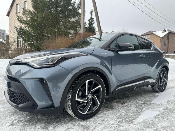 Серый Тойота C-HR 2021 в Вильнюс, объемом двигателя 1.80 л и пробегом 190 тыс. км за 18900 €, фото 5 на AUTOMOTO.COM.LV