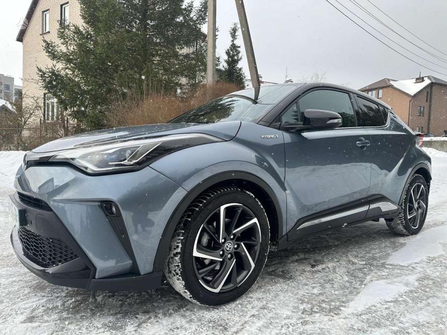 Pelēks Toyota C-HR 2021 Viļņa, ar dzinēja tilpumu 1.80 L un nobraukumu 190 tūkst. km par 18900 €, foto 5 vietnē AUTOMOTO.COM.LV