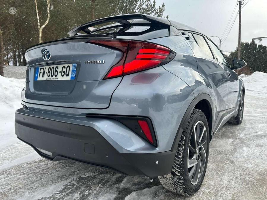 Pelēks Toyota C-HR 2021 Viļņa, ar dzinēja tilpumu 1.80 L un nobraukumu 190 tūkst. km par 18900 €, foto 12 vietnē AUTOMOTO.COM.LV