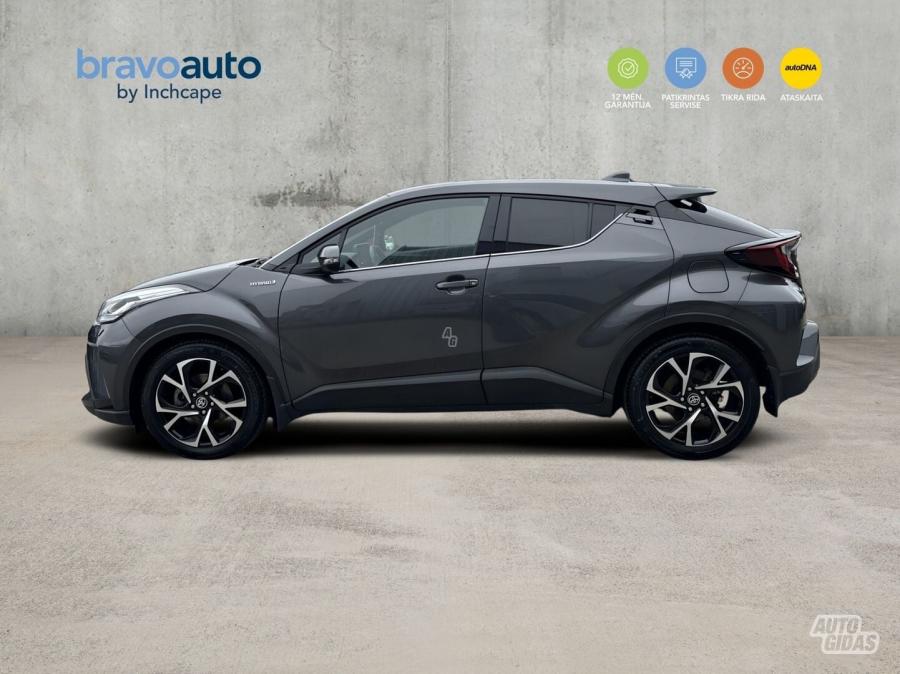 Серый Тойота C-HR 2021 в Каунас, объемом двигателя 1.80 л и пробегом 44 тыс. км за 22971 €, фото 3 на AUTOMOTO.COM.LV