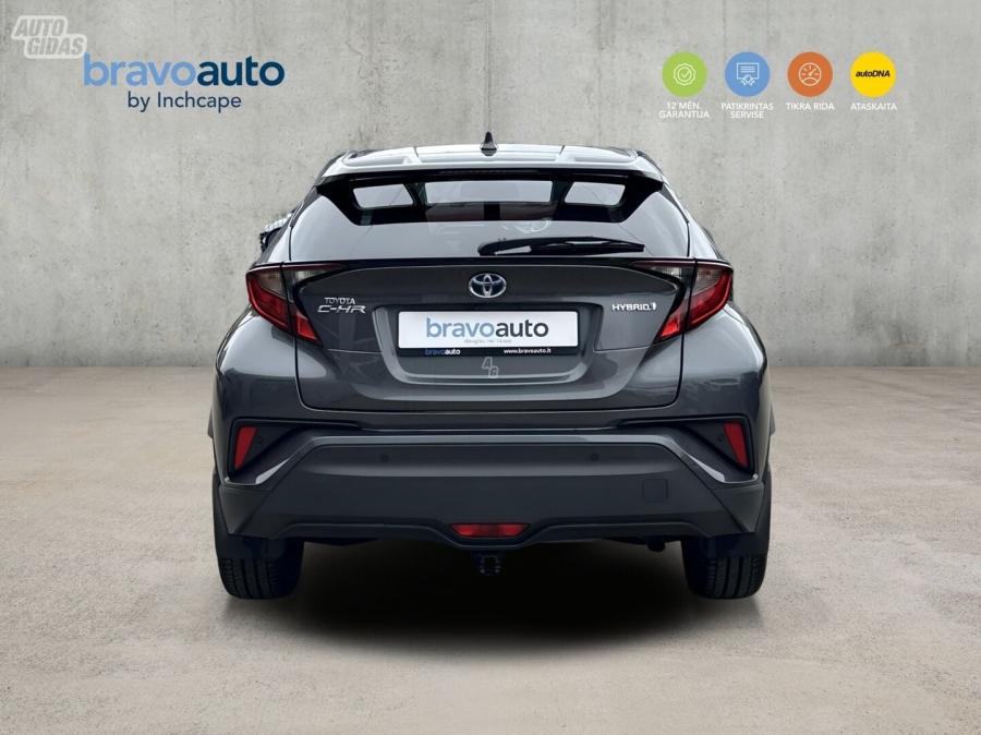 Серый Тойота C-HR 2021 в Каунас, объемом двигателя 1.80 л и пробегом 44 тыс. км за 22971 €, фото 5 на AUTOMOTO.COM.LV