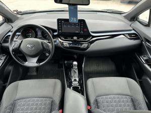 Серый Тойота C-HR 2021 в Каунас, объемом двигателя 1.80 л и пробегом 44 тыс. км за 22971 €, фото 14 на AUTOMOTO.COM.LV