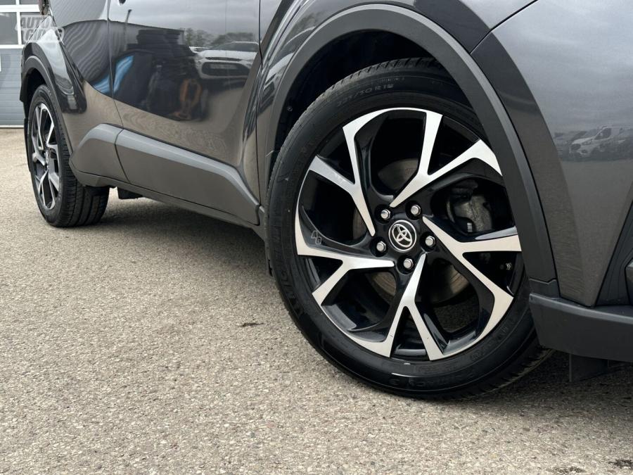 Серый Тойота C-HR 2021 в Каунас, объемом двигателя 1.80 л и пробегом 44 тыс. км за 22971 €, фото 30 на AUTOMOTO.COM.LV