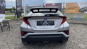 Grey Toyota C-HR 2021 in Marijampole, with an engine capacity of 1.80 L and mileage of 86 thousand km for 19900 €, photo 9 on AUTOMOTO.COM.LV
