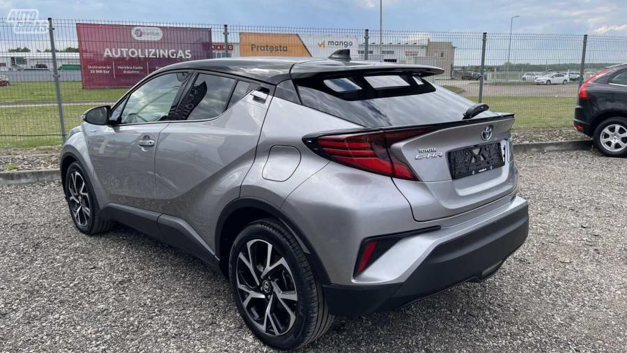 Grey Toyota C-HR 2021 in Marijampole, with an engine capacity of 1.80 L and mileage of 86 thousand km for 19900 €, photo 10 on AUTOMOTO.COM.LV