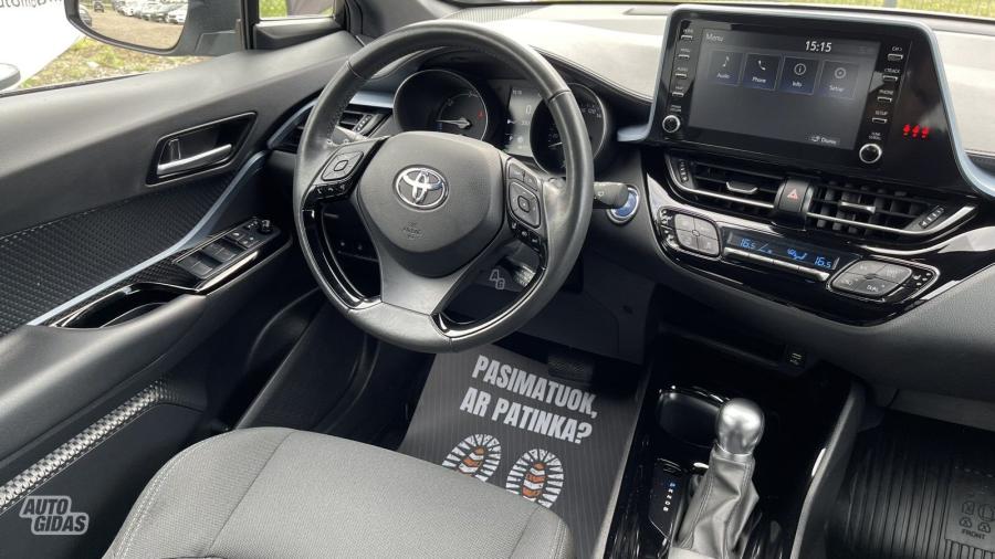 Grey Toyota C-HR 2021 in Marijampole, with an engine capacity of 1.80 L and mileage of 86 thousand km for 19900 €, photo 18 on AUTOMOTO.COM.LV