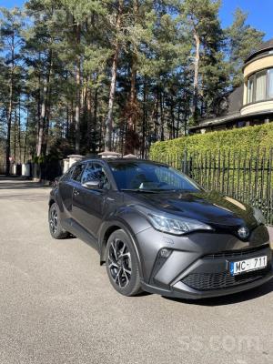 Pelēks Toyota C-HR 2021 Rīga, ar dzinēja tilpumu 1.80 L un nobraukumu 88 tūkst. km par 20000 €, foto 12 vietnē AUTOMOTO.COM.LV