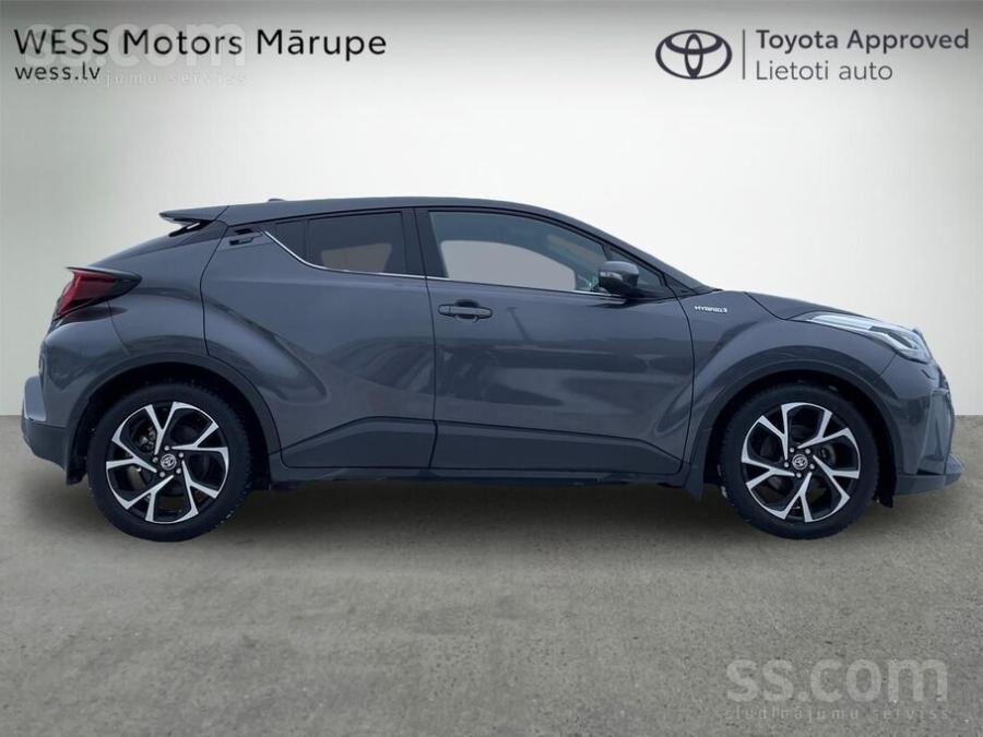 Серый Тойота C-HR 2021 в Рига, объемом двигателя 1.80 л и пробегом 102 тыс. км за 18990 €, фото 17 на AUTOMOTO.COM.LV