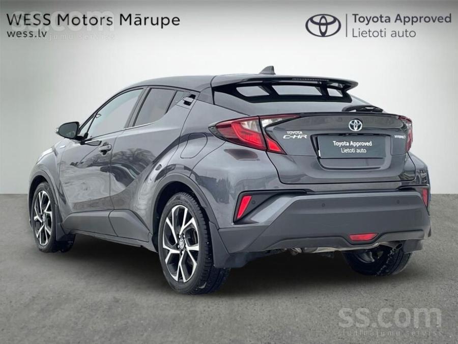 Серый Тойота C-HR 2021 в Рига, объемом двигателя 1.80 л и пробегом 102 тыс. км за 18990 €, фото 18 на AUTOMOTO.COM.LV