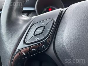 Серый Тойота C-HR 2021 в Рига, объемом двигателя 1.80 л и пробегом 102 тыс. км за 18990 €, фото 22 на AUTOMOTO.COM.LV