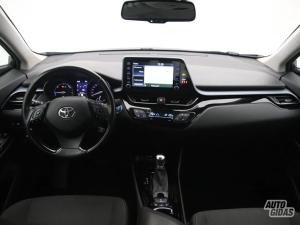 Pelēks Toyota C-HR 2021 Viļņa, ar dzinēja tilpumu 2.00 L un nobraukumu 280 tūkst. km par 14999 €, foto 3 vietnē AUTOMOTO.COM.LV