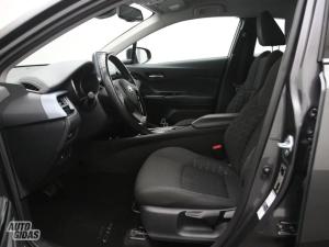 Pelēks Toyota C-HR 2021 Viļņa, ar dzinēja tilpumu 2.00 L un nobraukumu 280 tūkst. km par 14999 €, foto 5 vietnē AUTOMOTO.COM.LV