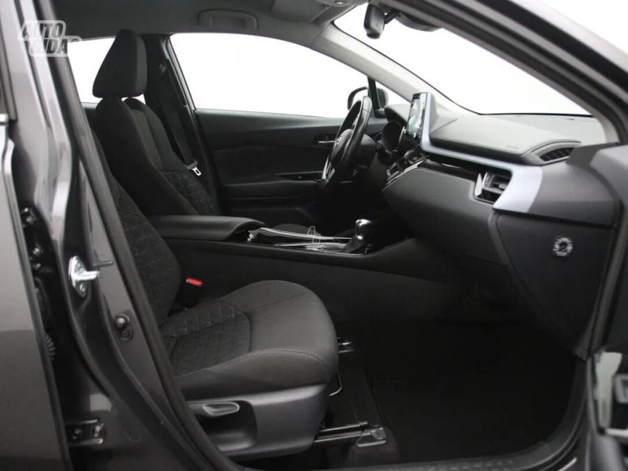 Pelēks Toyota C-HR 2021 Viļņa, ar dzinēja tilpumu 2.00 L un nobraukumu 280 tūkst. km par 14999 €, foto 15 vietnē AUTOMOTO.COM.LV