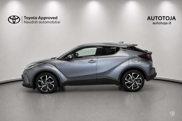 Серый Тойота C-HR 2021 в Каунас, объемом двигателя 1.80 л и пробегом 106 тыс. км за 21500 €, фото 3 на AUTOMOTO.COM.LV