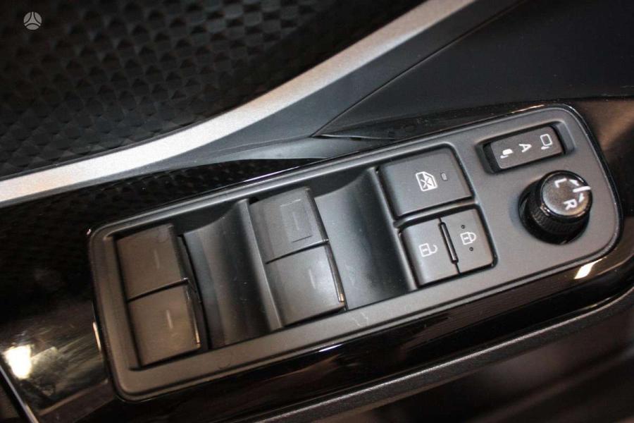 Pelēks Toyota C-HR 2021 Kauņa, ar dzinēja tilpumu 1.80 L un nobraukumu 106 tūkst. km par 21500 €, foto 24 vietnē AUTOMOTO.COM.LV