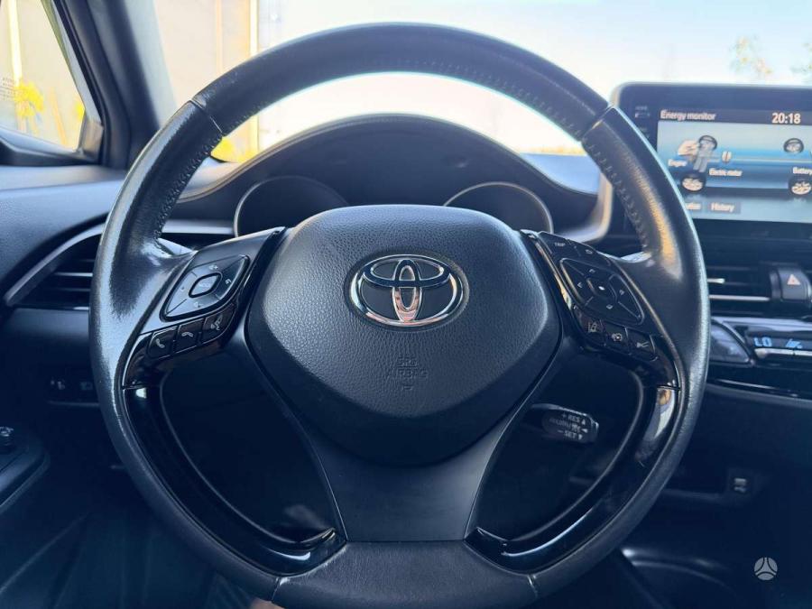 Pelēks Toyota C-HR 2021 Viļņa, ar dzinēja tilpumu 1.80 L un nobraukumu 176 tūkst. km par 18400 €, foto 25 vietnē AUTOMOTO.COM.LV