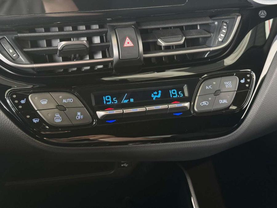 Pelēks Toyota C-HR 2021 Šauļi, ar dzinēja tilpumu 1.80 L un nobraukumu 81 tūkst. km par 21900 €, foto 20 vietnē AUTOMOTO.COM.LV