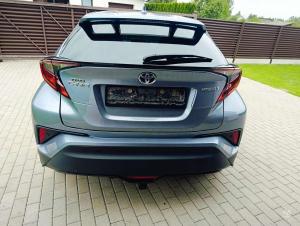 Серый Тойота C-HR 2021 в Шяуляй, объемом двигателя 1.80 л и пробегом 140 тыс. км за 17850 €, фото 7 на AUTOMOTO.COM.LV