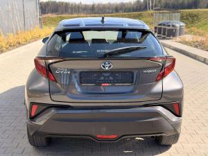 Grey Toyota C-HR 2021 in Vilnius, with an engine capacity of 1.80 L and mileage of 124 thousand km for 18500 €, photo 7 on AUTOMOTO.COM.LV