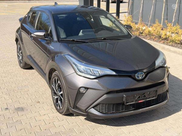 Pelēks Toyota C-HR 2021 Viļņa, ar dzinēja tilpumu 1.80 L un nobraukumu 124 tūkst. km par 18500 €, foto 10 vietnē AUTOMOTO.COM.LV