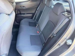 Grey Toyota C-HR 2021 in Vilnius, with an engine capacity of 1.80 L and mileage of 124 thousand km for 18500 €, photo 19 on AUTOMOTO.COM.LV