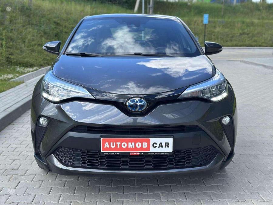 Pelēks Toyota C-HR 2021 Viļņa, ar dzinēja tilpumu 1.80 L un nobraukumu 79 tūkst. km par 21500 €, foto 4 vietnē AUTOMOTO.COM.LV