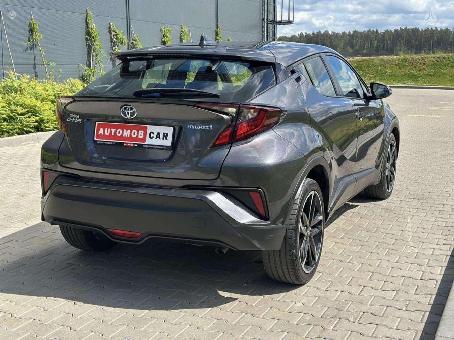 Pelēks Toyota C-HR 2021 Viļņa, ar dzinēja tilpumu 1.80 L un nobraukumu 79 tūkst. km par 21500 €, foto 9 vietnē AUTOMOTO.COM.LV