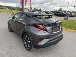 Серый Тойота C-HR 2021 в Вильнюс, объемом двигателя 1.80 л и пробегом 176 тыс. км за 18400 €, фото 13 на AUTOMOTO.COM.LV