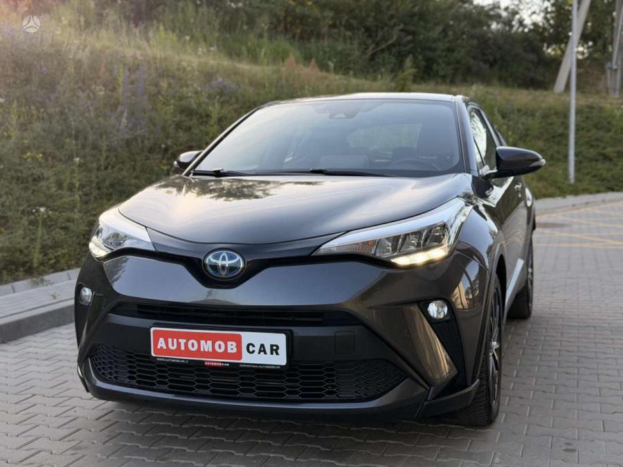 Pelēks Toyota C-HR 2021 Viļņa, ar dzinēja tilpumu 1.80 L un nobraukumu 79 tūkst. km par 20950 €, foto 4 vietnē AUTOMOTO.COM.LV