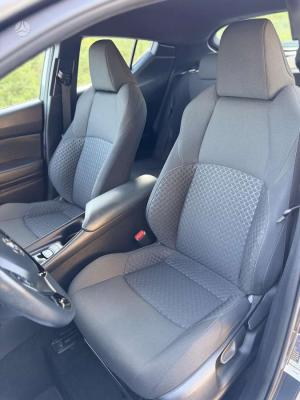 Pelēks Toyota C-HR 2021 Viļņa, ar dzinēja tilpumu 1.80 L un nobraukumu 79 tūkst. km par 20950 €, foto 14 vietnē AUTOMOTO.COM.LV