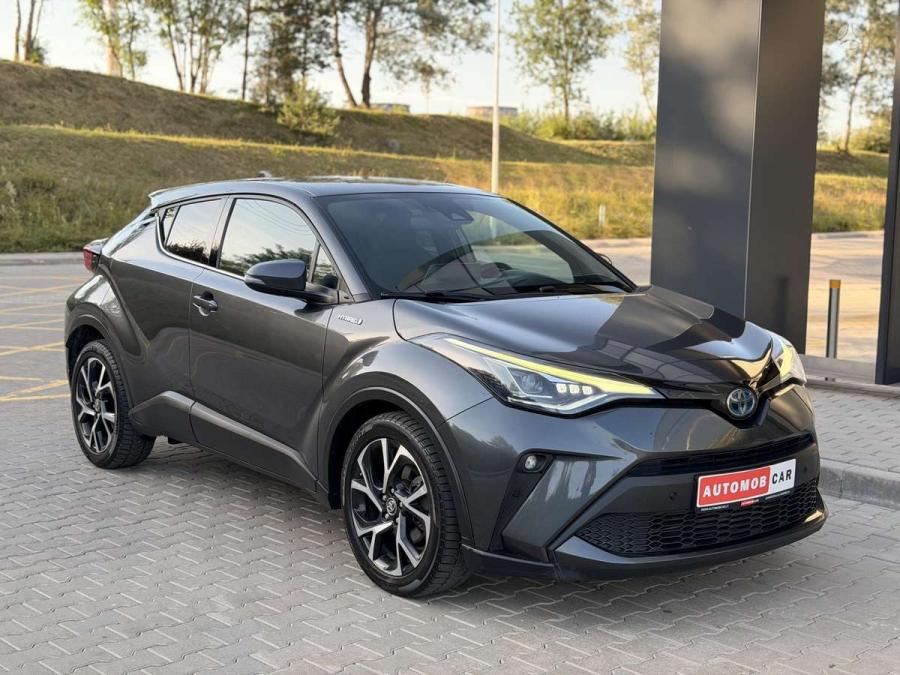 Серый Тойота C-HR 2021 в Вильнюс, объемом двигателя 1.80 л и пробегом 158 тыс. км за 18950 €, фото 5 на AUTOMOTO.COM.LV