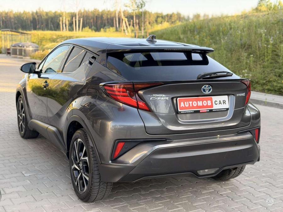 Серый Тойота C-HR 2021 в Вильнюс, объемом двигателя 1.80 л и пробегом 158 тыс. км за 18950 €, фото 9 на AUTOMOTO.COM.LV